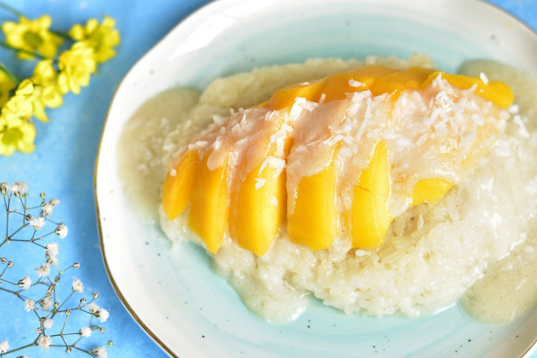 Thai coconut sticky rice with mango - Khao Niao Mamuang - Everyday ...