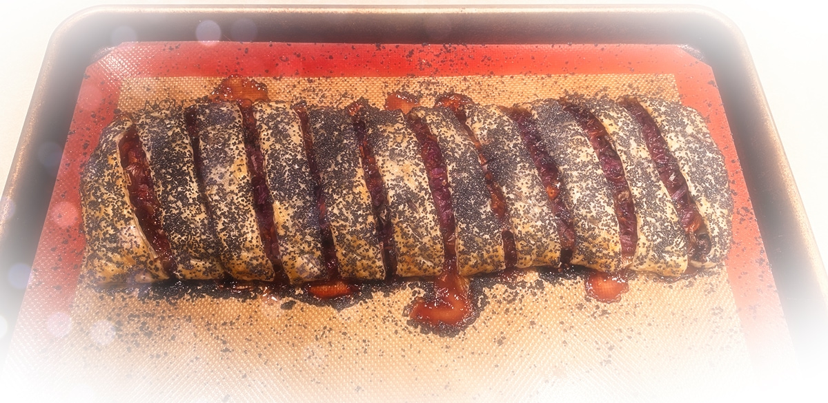 Puff pastry strudel with vegetables and cheese - Everyday Delicious