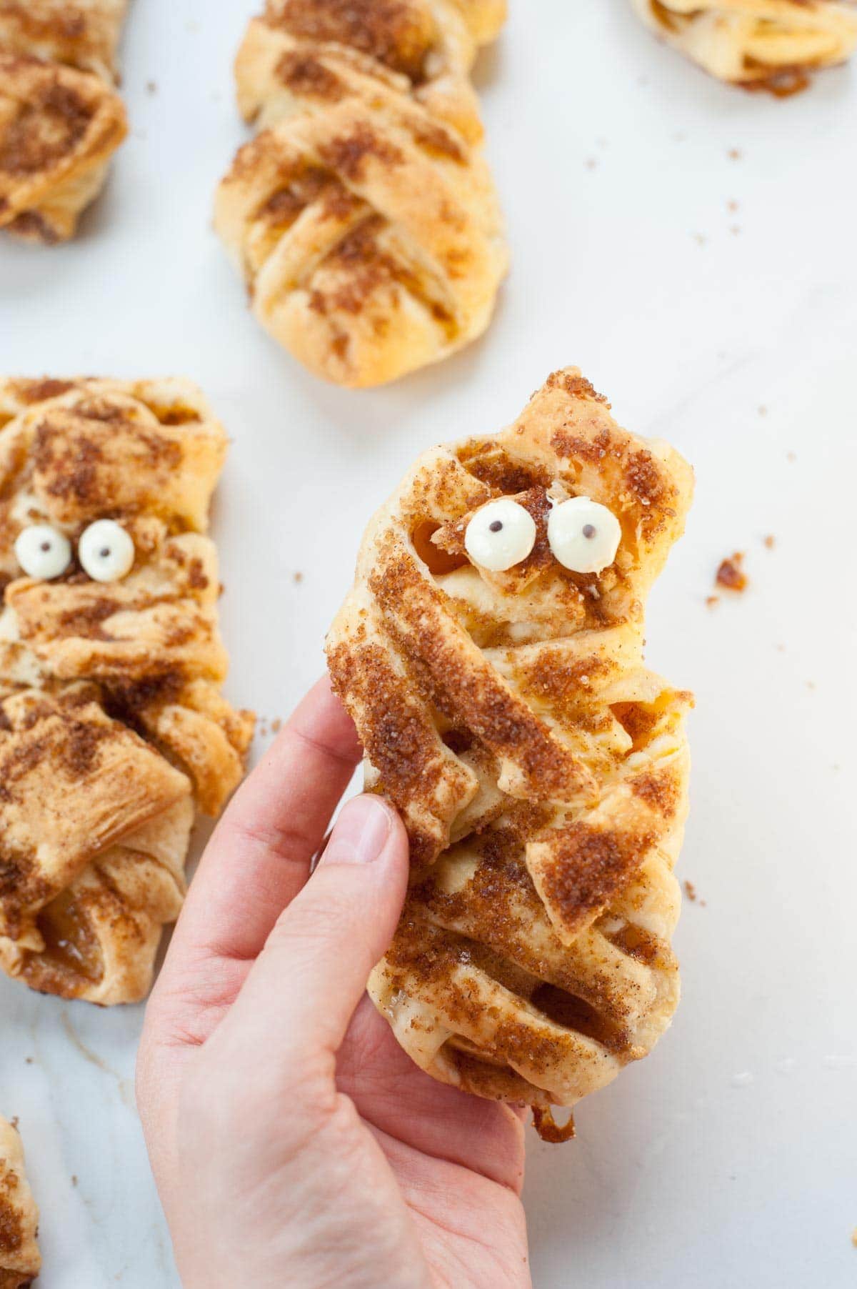 Mummy apple hand pies easy Halloween treats
