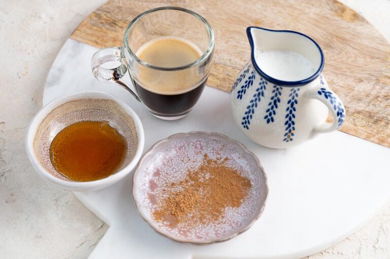 Coffee with Honey and Cinnamon (Cafe con Miel) - Everyday Delicious
