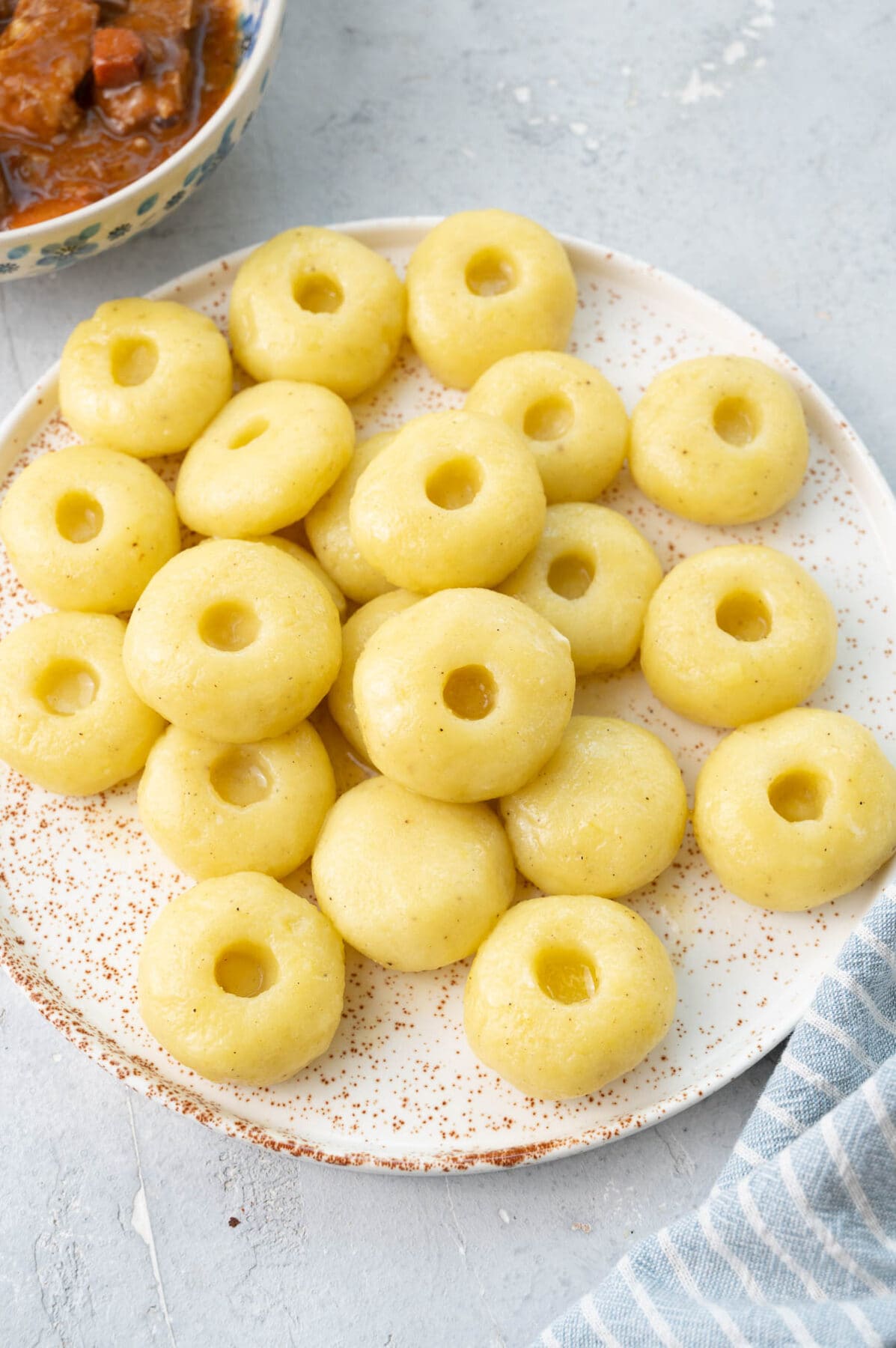 Kluski Śląskie (Silesian Dumplings) - Everyday Delicious