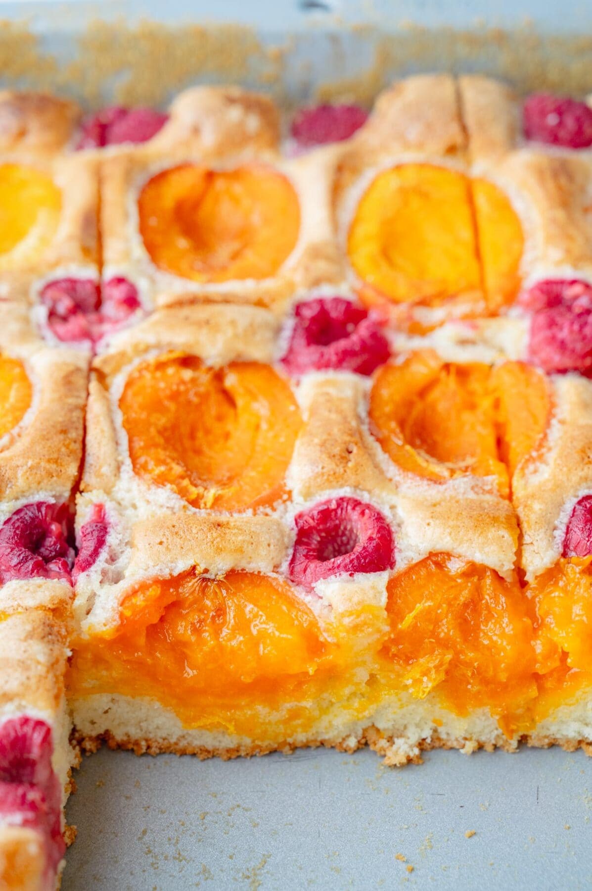 Apricot Raspberry Sponge Cake - Everyday Delicious