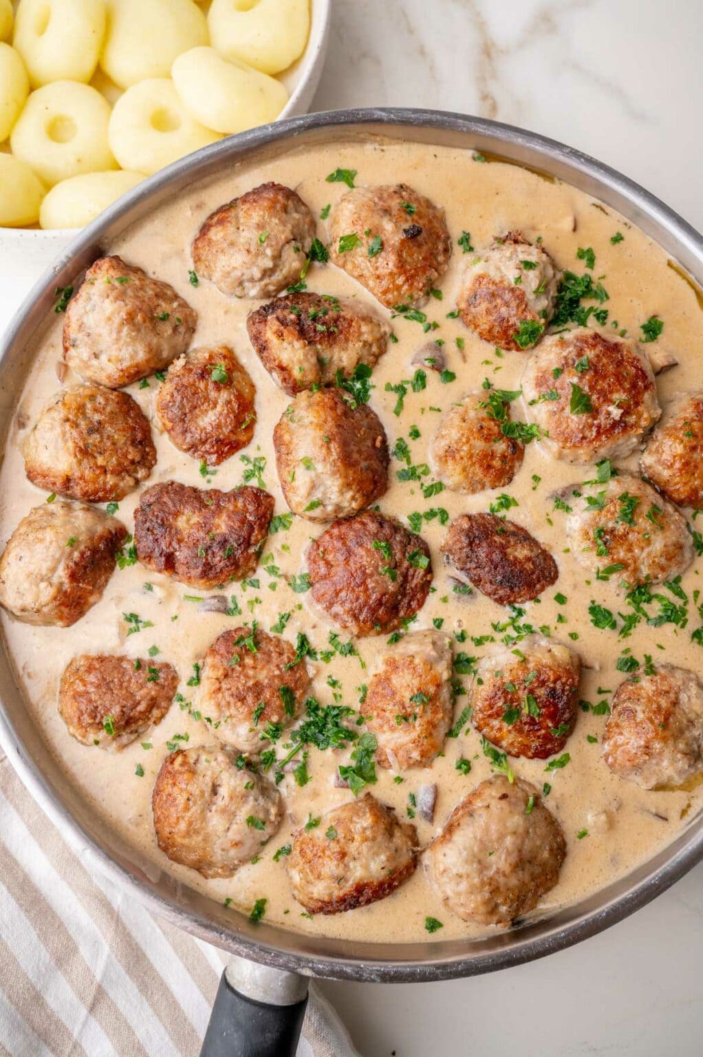 Polish Meatballs – with 3 different sauces (dill/mushroom/tomato)