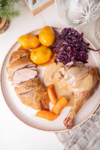 Danish Christmas Duck (Andesteg) - Everyday Delicious